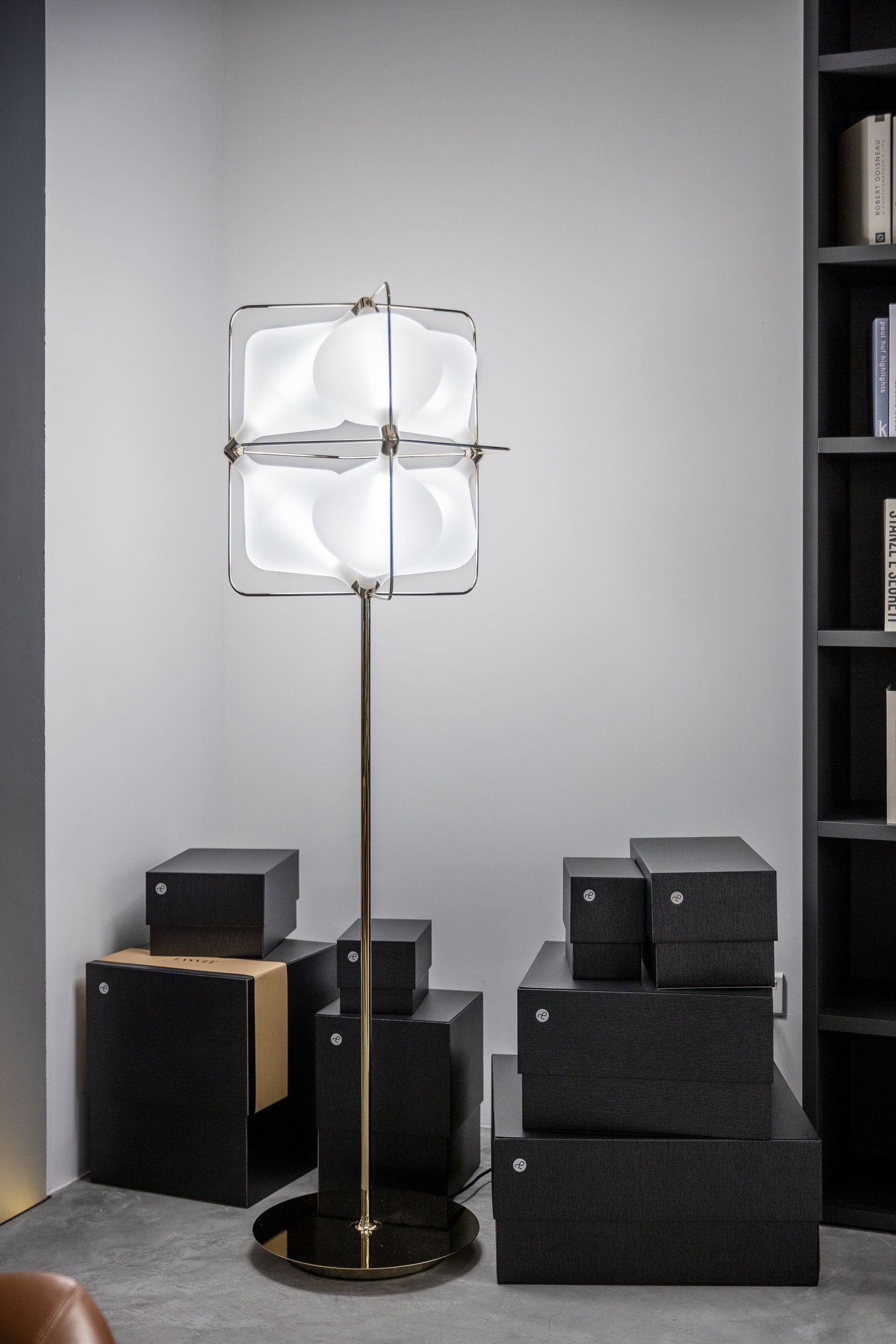 LA_Clover_FL_dt03 – LightPlus歐洲進口燈飾